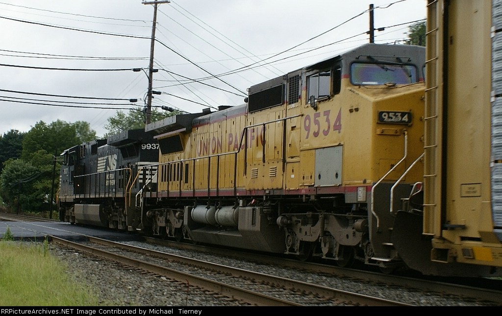 NS 11J with NS C40-9W 9937 & UP C41-8W at Macungie PA